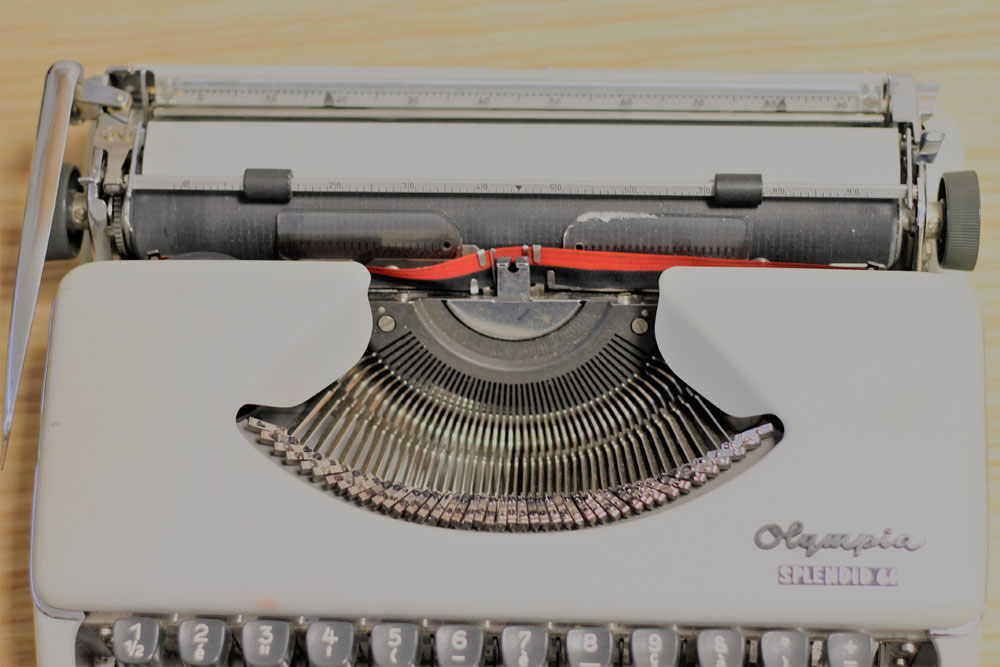 Olympia splendid 66 - Machine à écrire vintage